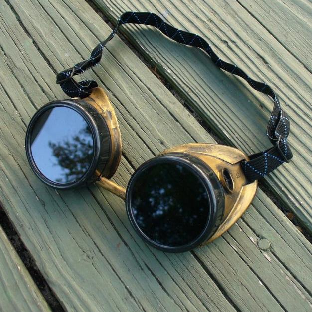 Copper Toned Gold & Black Goggles: Dark Lenses